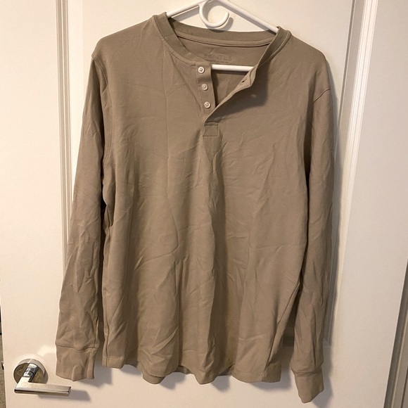 Esntls | Shirts | Esntls Long Sleeve Henley Button Up Mens Large | Poshmark